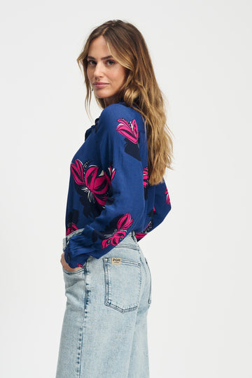 Kleurrijke dames blouses bij POM Amsterdam