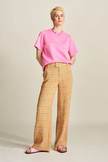 Fashion in bold colours and prints | Dare to be colourful – POM Amsterdam
